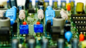 4 Ohm Vs. 8 Ohm Speakers: Audio Impedance Explained | Audio Curious